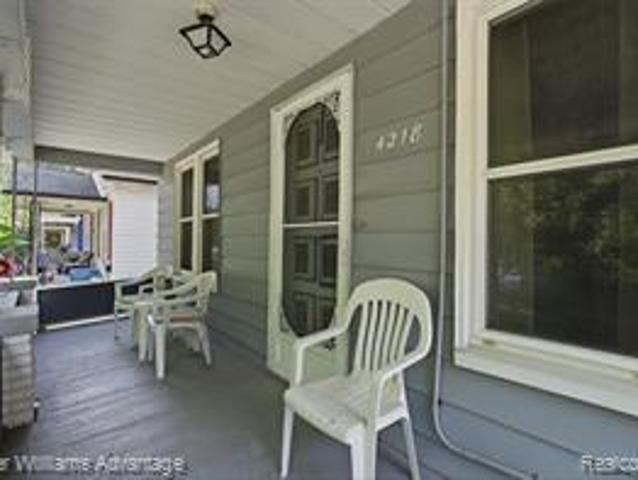 4218 Huron Street