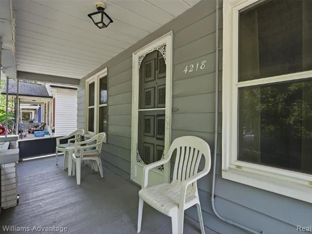 4218 Huron Street