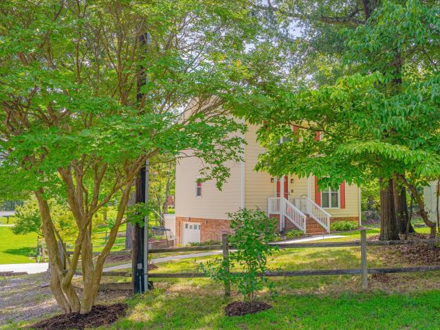 4218 Holt School Road