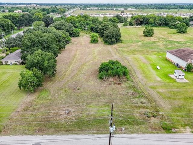 4218 1st St, Brookshire, TX 77423