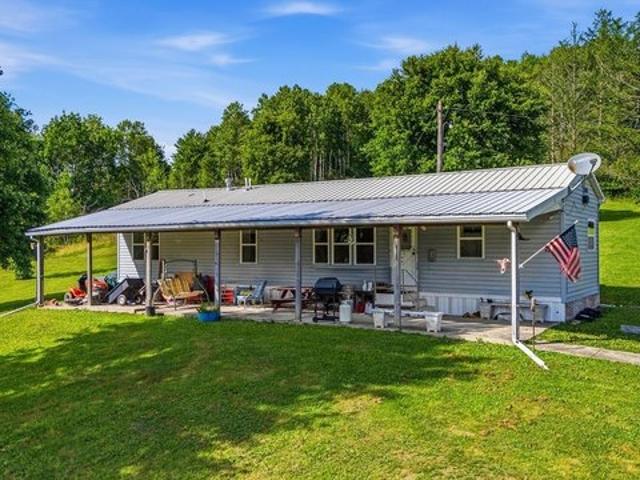4218 4 Kenyon Rd, Franklinville, NY 14737