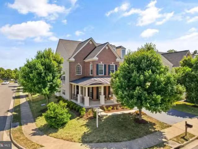 42190 FRONTIER SPRING DR, CHANTILLY, VA 20152 Single Family Re.
