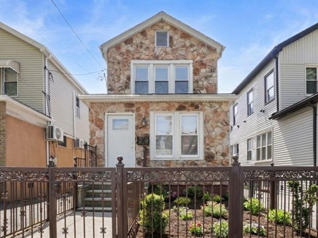 4219 Murdock Ave, Bronx, NY 10466