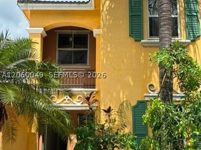 4219 NE 9th St, Homestead, FL 33033