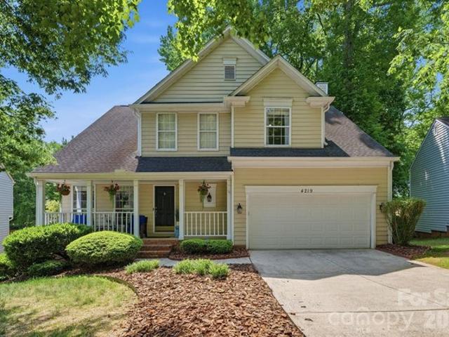 4219 Beauvista Dr, Charlotte, NC 28269