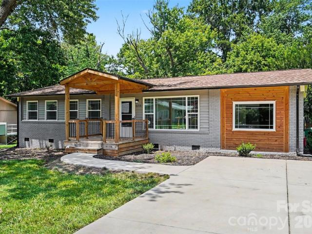 4219 Tipperary Place