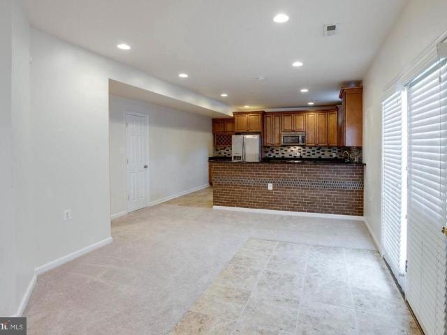 42100 Porch Light Drive