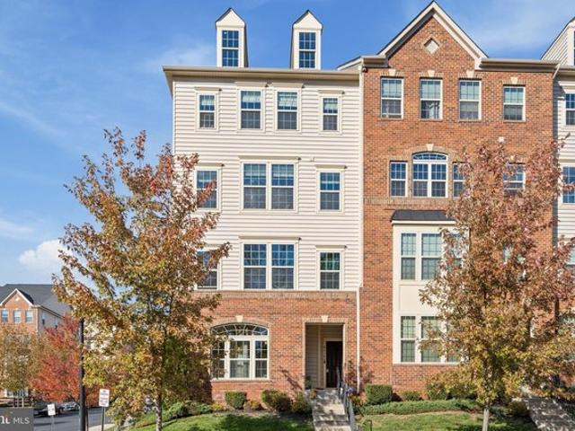 42102 Winning Glory Dr, Aldie, VA 20105