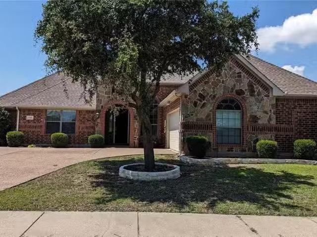 4210 Bluffview Dr, Sachse, TX 75048