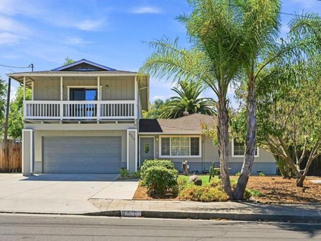 4210 Cuneo Dr, Concord, CA 94518