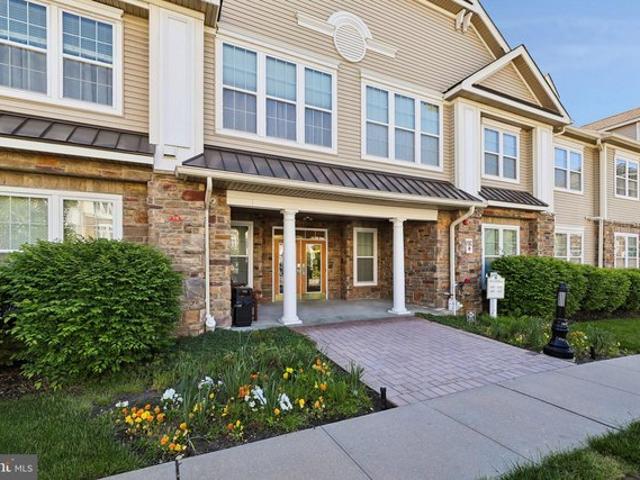 4210 Cedar Village Blvd, East Brunswick, NJ 08816