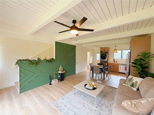 4210 Keanu St Apt 1, Honolulu, HI 96816