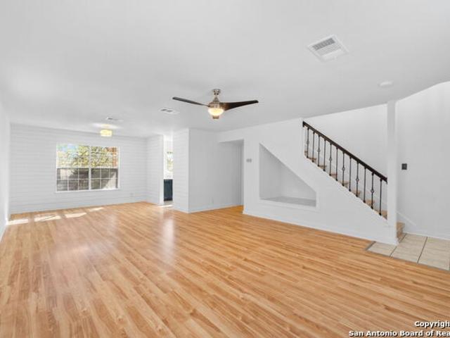 4210 Knollbluff