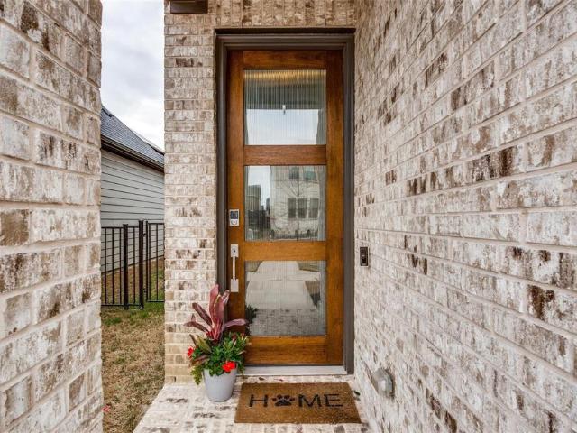 4211 Curtiss Drive