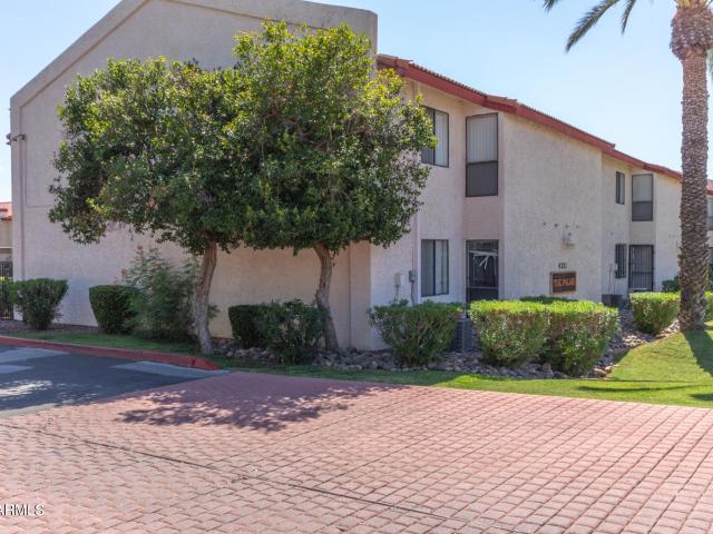 4211 E PALM Lane # 208