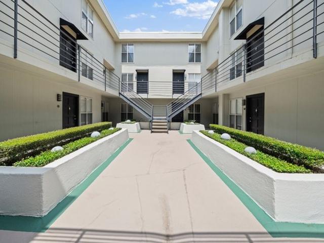 4211 Holland Ave Apt 105, Dallas, TX 75219