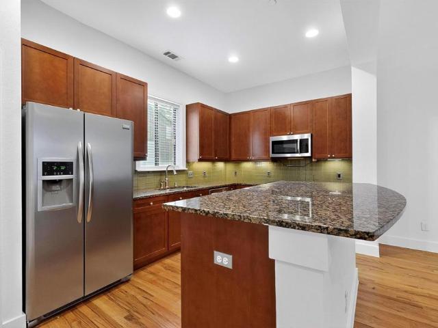 4211 Rawlins Street # 528