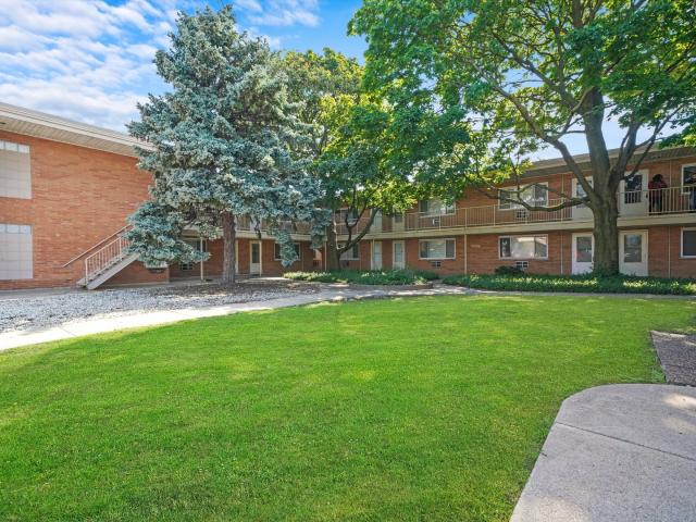 4211 W 95th Street # 2C