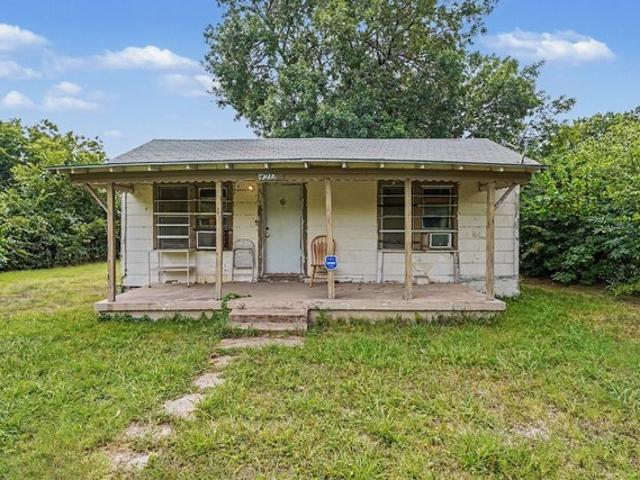 4212 Brady Dr, Fort Worth, TX 76119