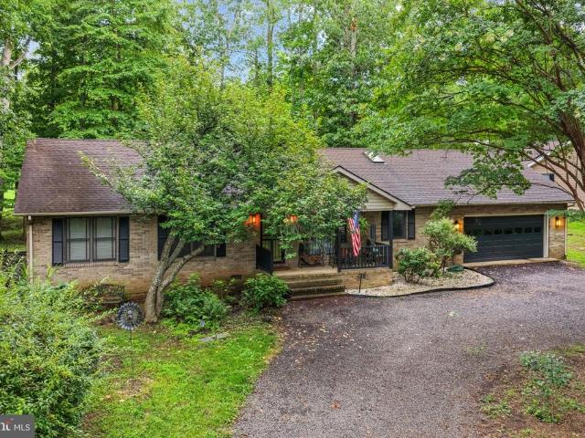 4212 Lakeview Parkway
