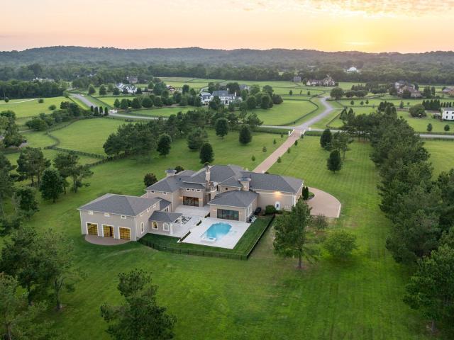 4212 Two Rivers Ln