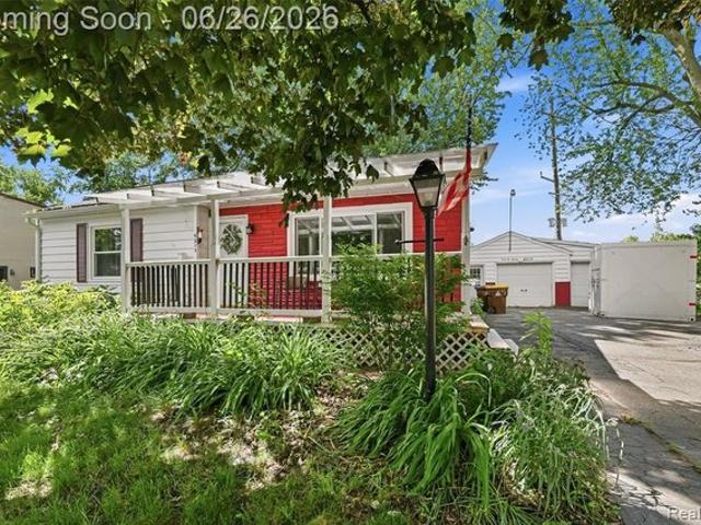 4213 Dallas Ave, Delhi Charter Township, MI 48842