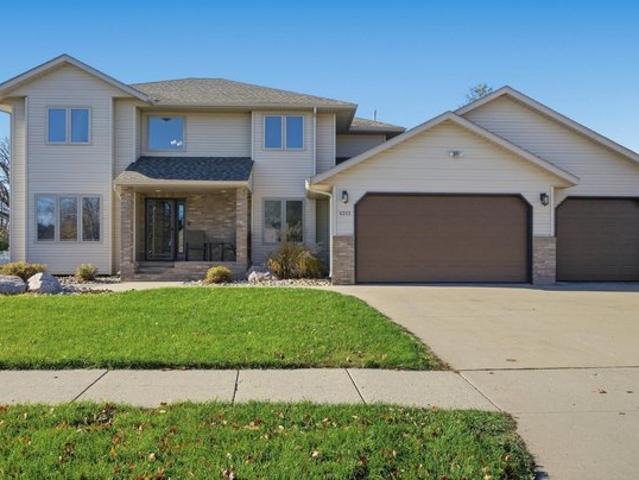 4213 S Rivershore Dr, Moorhead, MN 56560