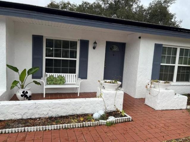 4213 Woodlark Dr, Tampa, FL 33624