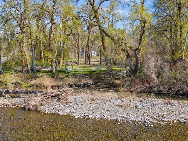 421 Cottonwood Road