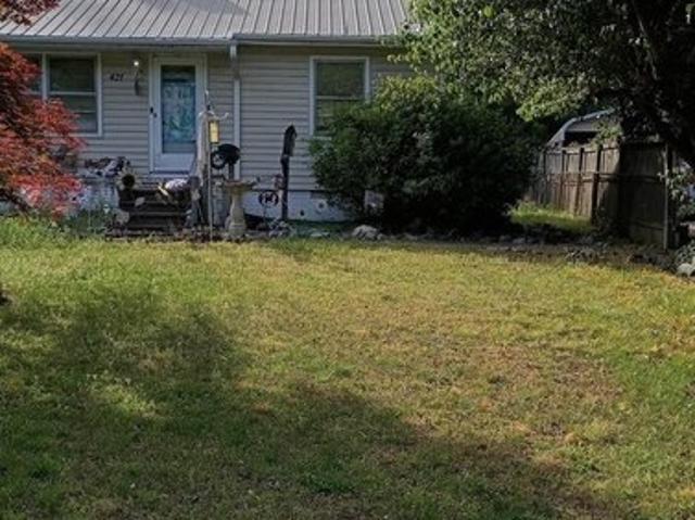 421 Columbia Ave, Burlington, NC 27217
