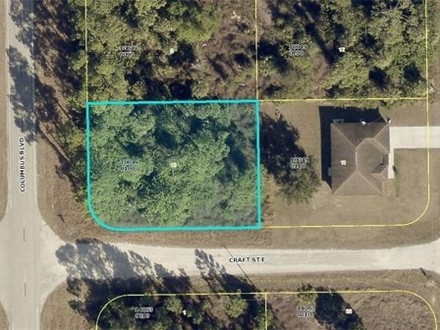 421 Columbus Blvd S, Lehigh Acres, FL 33974