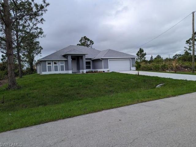 421 Cortez Ave, Lehigh Acres, FL 33972