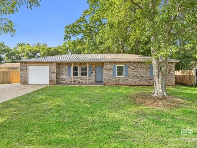 421 Cedar Ct, Foley, AL 36535