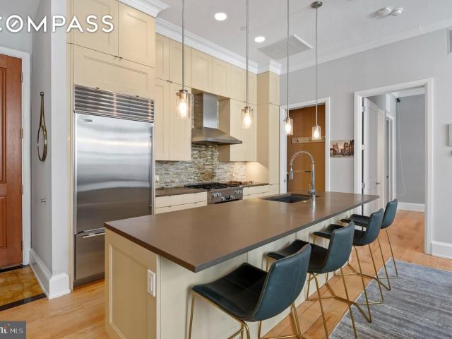 421 Chestnut St 404, Philadelphia, PA