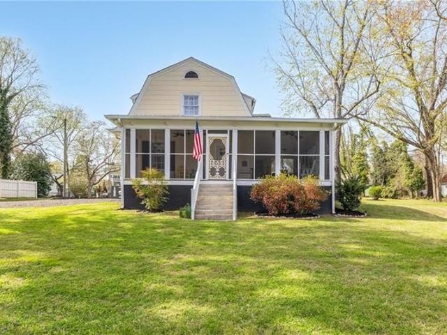 421 Chestnut St, Eden, NC 27288