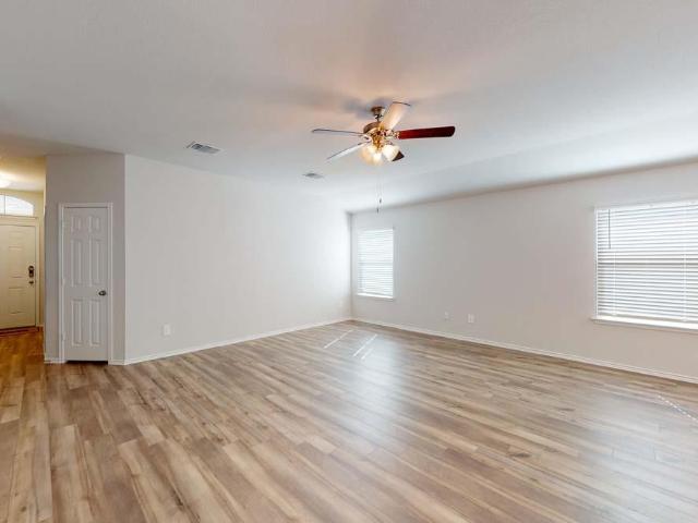 421 Creekfall Rd