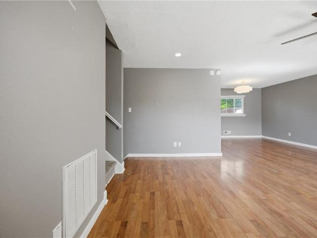 421 Cronin RD