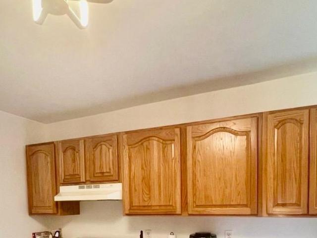 421 Adams St # 2L