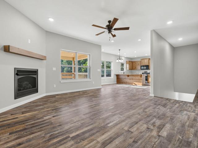 421 Beavertail Road