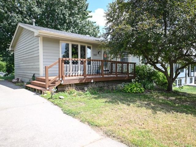 421 Becky Lynn Blvd, Pleasant Hill, IA 50327