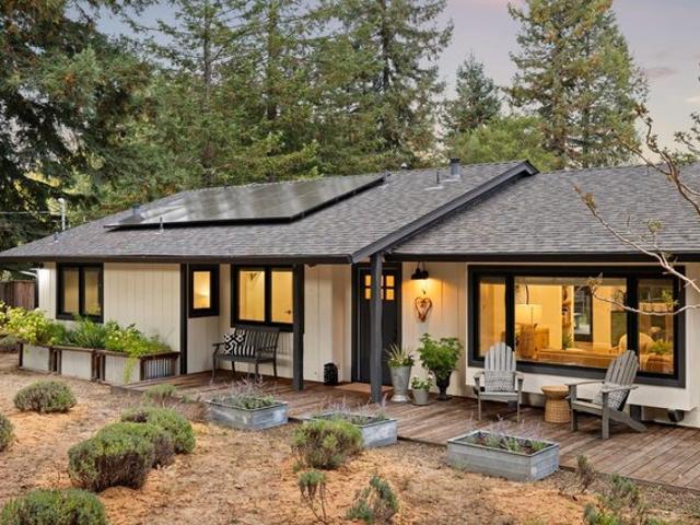 421 Bloomfield Rd, Sebastopol, CA 95472
