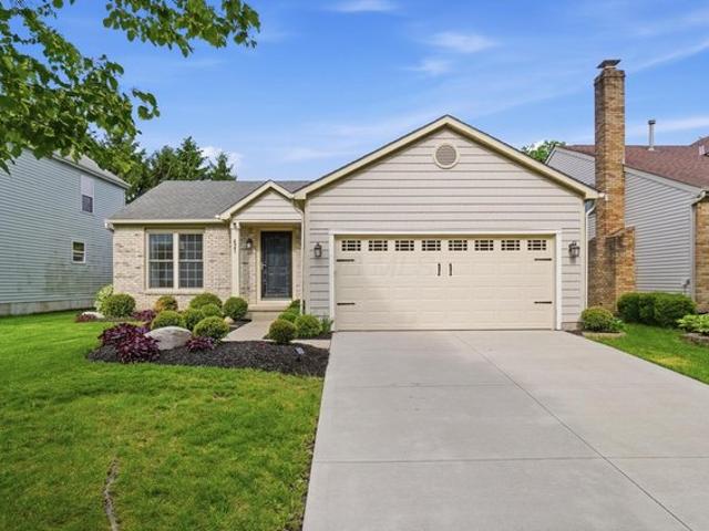 421 Bricktone Dr, Blacklick, OH 43004