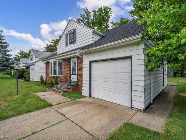 421 E 255th