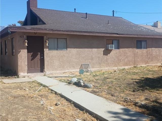 421 E Barbour St, Banning, CA 92220