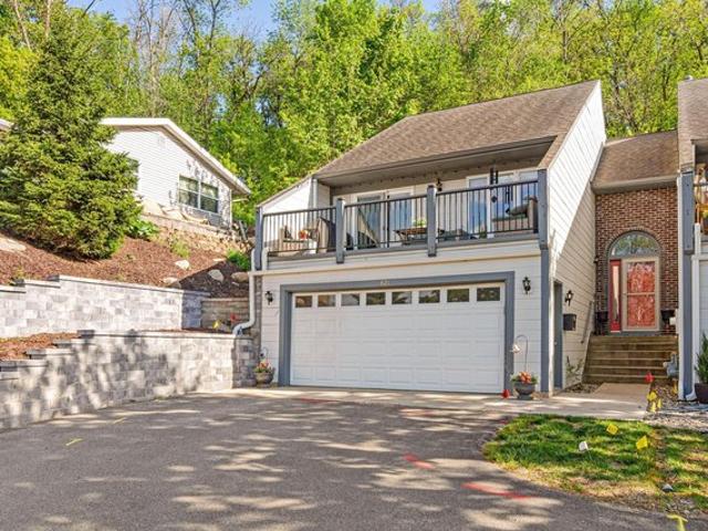 421 E Lake St, Waconia, MN 55387
