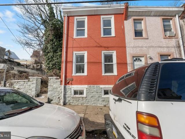 421 E Mechanic St, Philadelphia, PA 19144