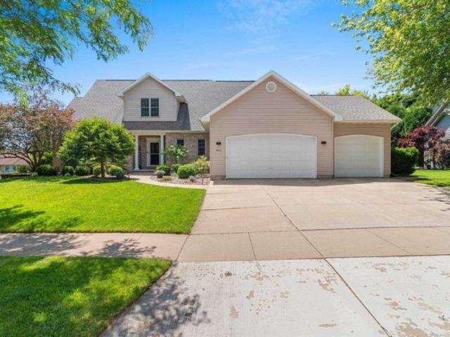 421 E Sheffield Ln, Appleton, WI 54913