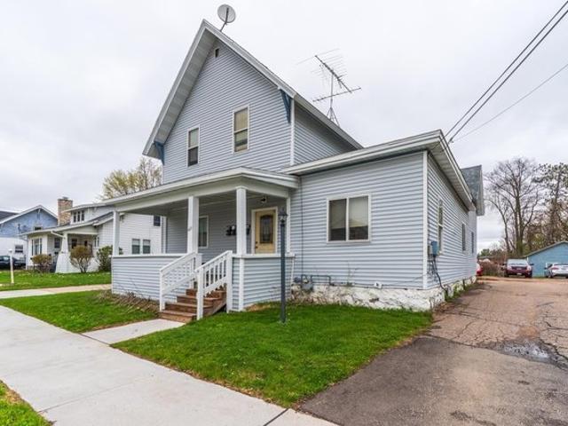 421 Edison St, Antigo, WI 54409