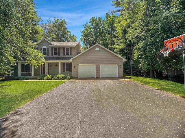 421 Eklund St, Peshtigo, WI 54157