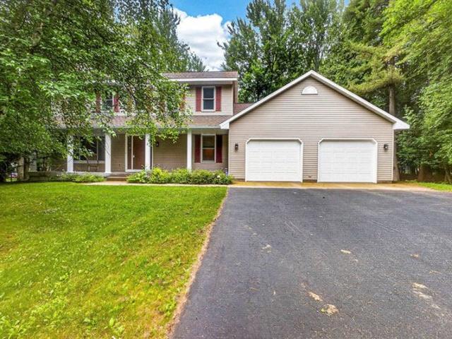 421 Eklund St, Peshtigo, WI 54157